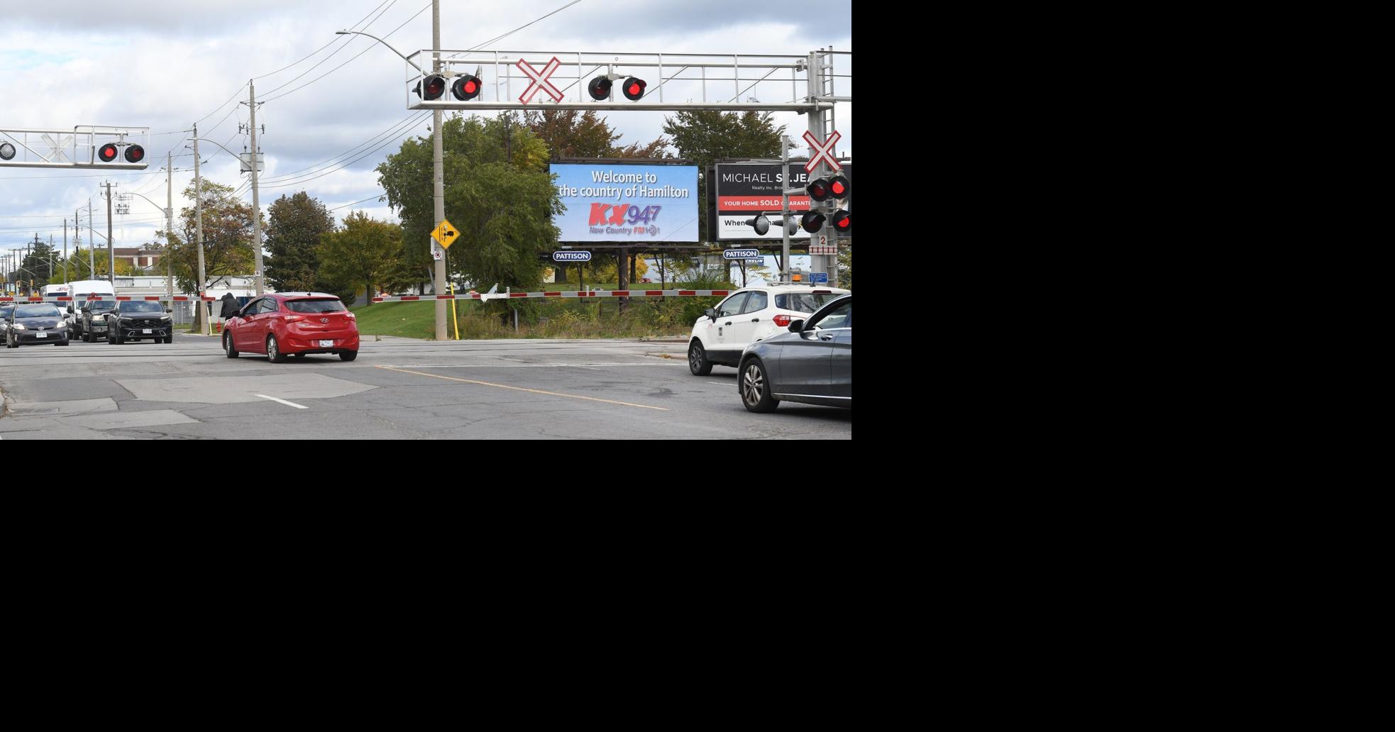 Hamilton drivers worried by faulty train crossing signals