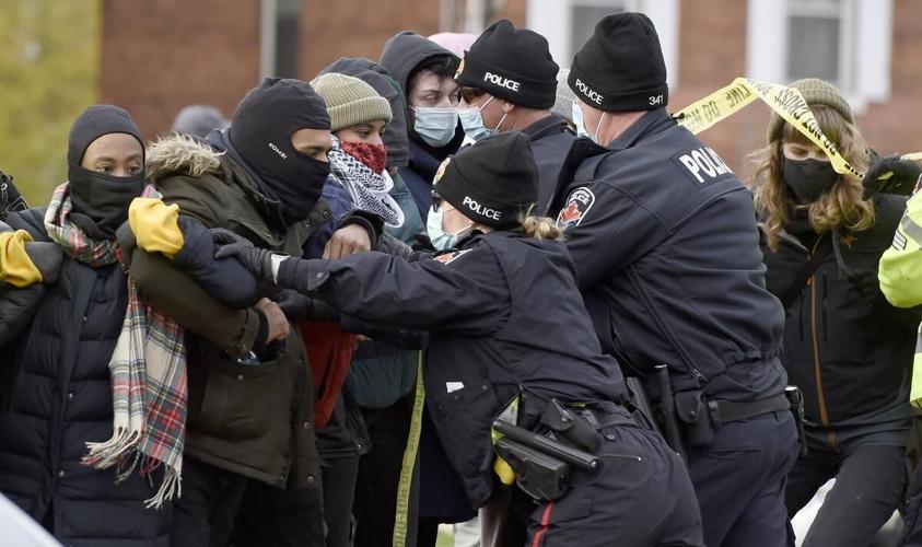 Police, protesters and the problems that come with evicting homeless people