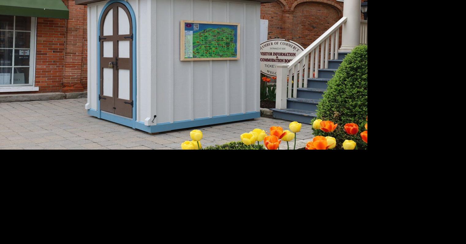 Tourism ambassadors unveil new seasonal kiosk and provide council update