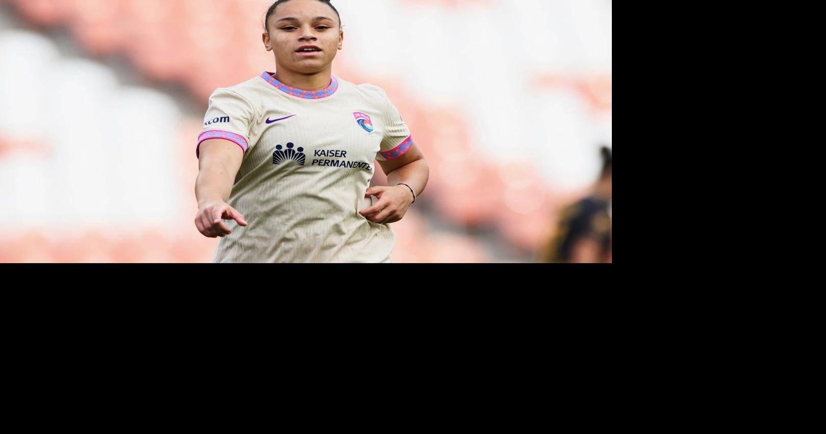 Dudinha leads Wave to 2-1 win over rival Angel City