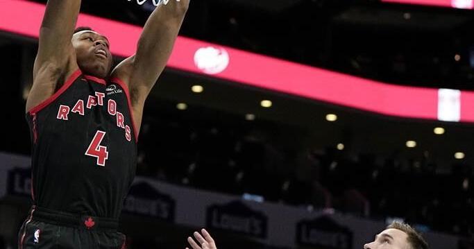 Gordon Hayward scores 24 points as hot-shooting Hornets hold off ...