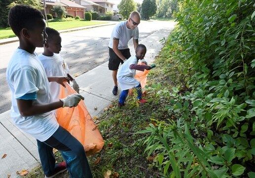 Photos + video: Rwandan community helps cleanup Hamilton
