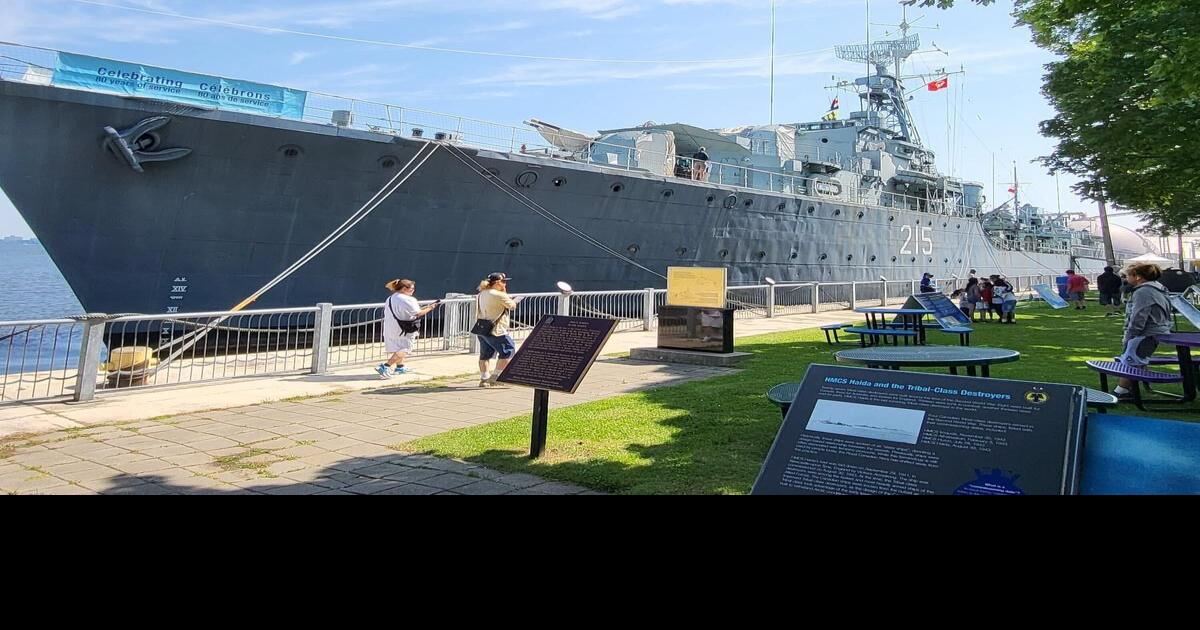 HMCS Haida’s big guns roar to life in Hamilton Harbour