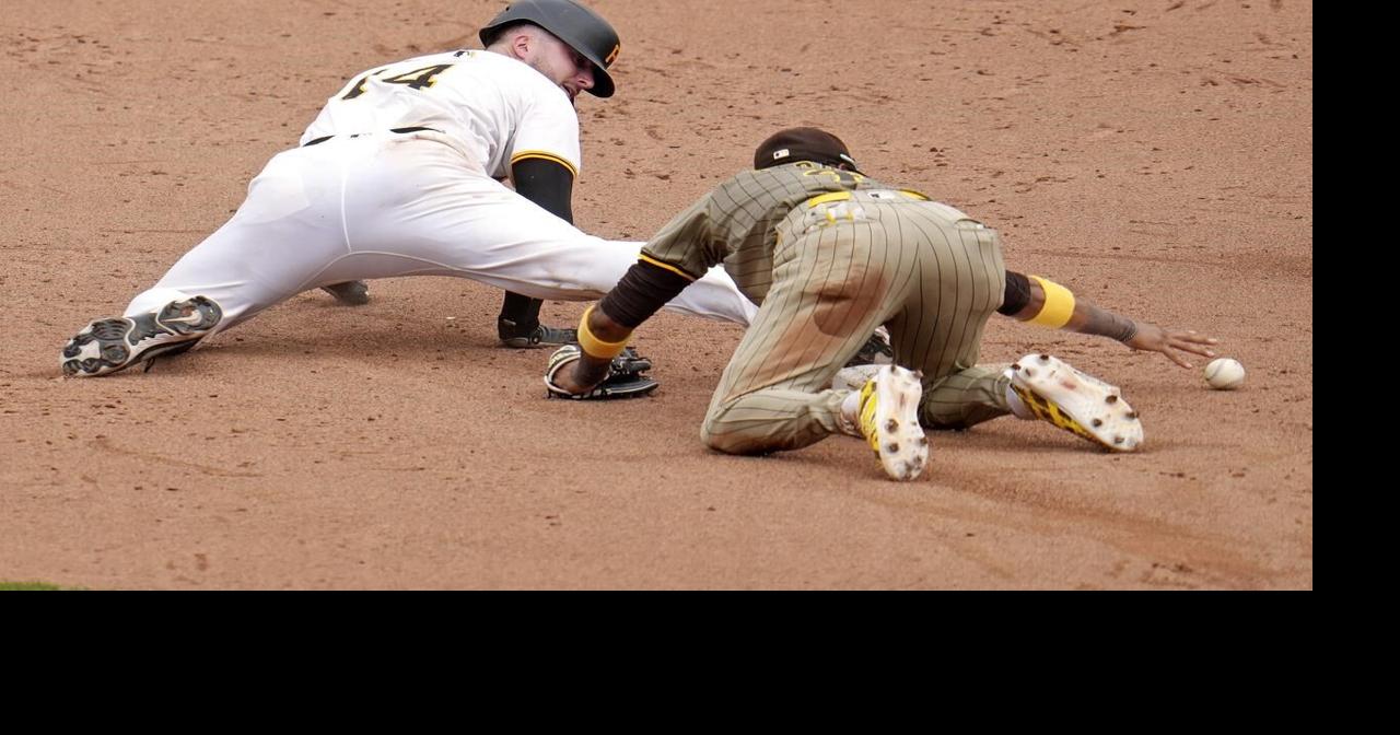 Padres rally for a win and series sweep