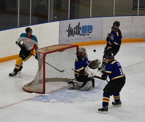 Haldimand OPP, Six Nations Police go head-to-head in hockey