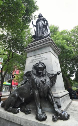 Hamilton eyes Indigenous interpretive signs for statues