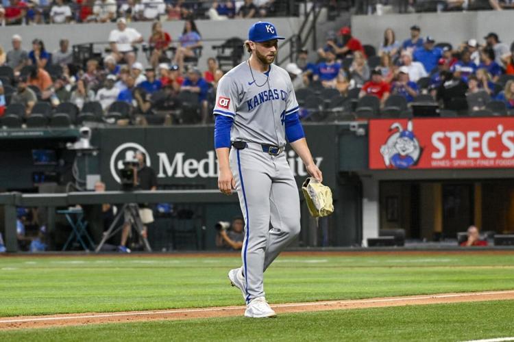 Max Scherzer gets win in season debut as Rangers complete 3-game sweep ...