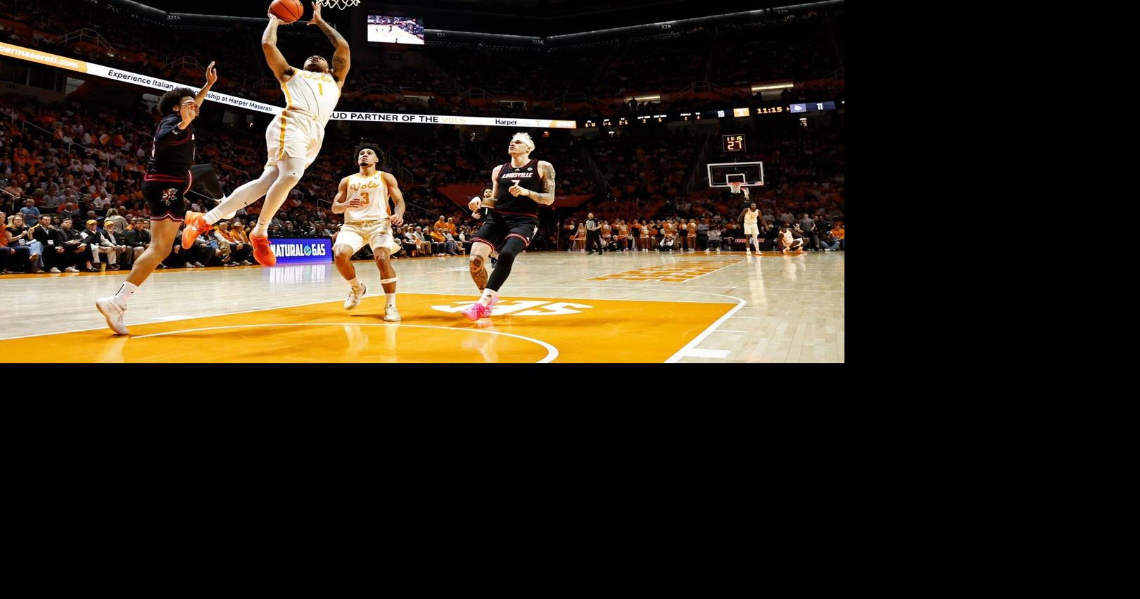 Gillespie scores 23 to lead No. 20 Tennessee over No. 11 Louisville 83-62