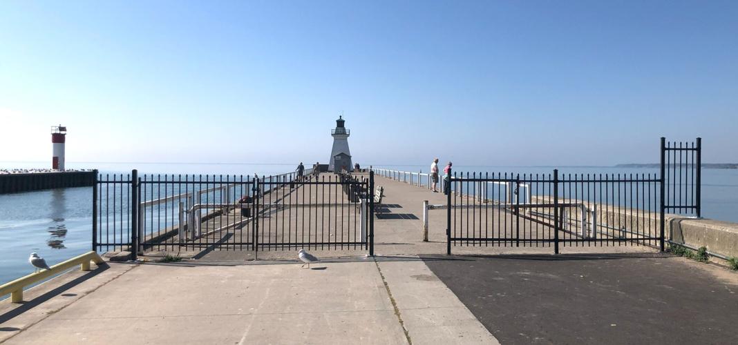 New fence blocking Port Dover pier rankles residents