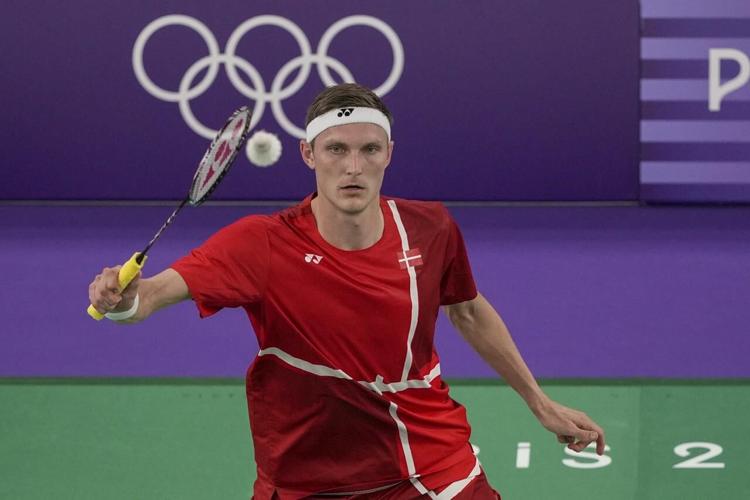 Denmark's Viktor Axelsen wins badminton men's singles gold, defending ...