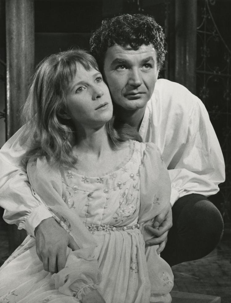 Remembering Bruno Gerussi from TV’s ‘The Beachcombers’