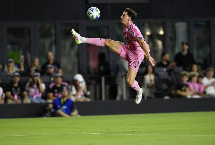 Picault, Suárez, Messi score goals to help Inter Miami beat Red Bulls 4-1