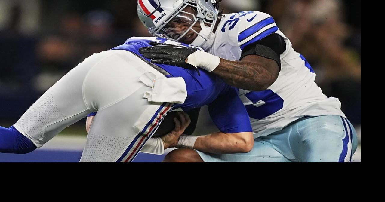 Rookie QB Tommy DeVito has tough time in 1st start, but does get TDs for Giants against Cowboys