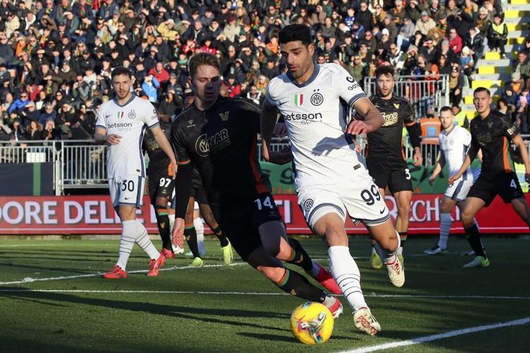 Napoli takes control of Serie A without unsettled star Khvicha Kvaratskhelia