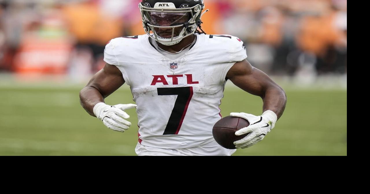 Robinson and first-place Falcons look to keep running against Prescott ...