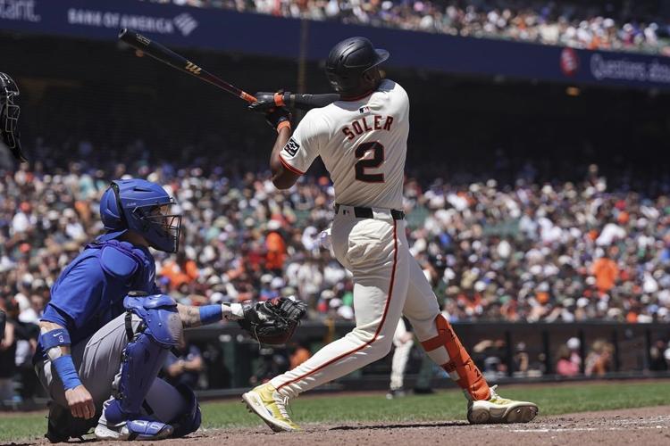 Ian Happ homers in 10th, Cubs snap 4-game skid with 5-3 win over Giants