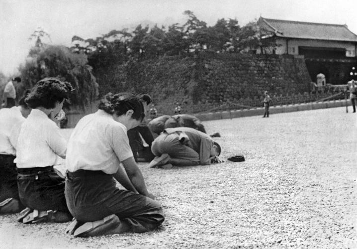 Japan marks end of WWII as survivors remember wartime emperor's ...