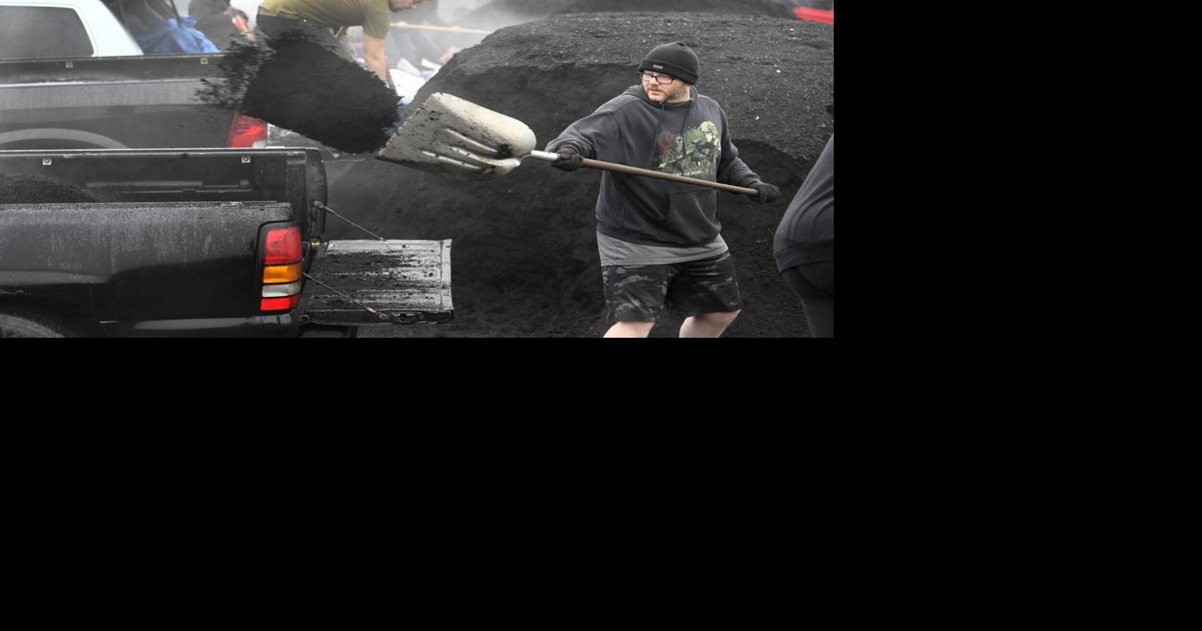 Free Hamilton compost giveaway starts April 23