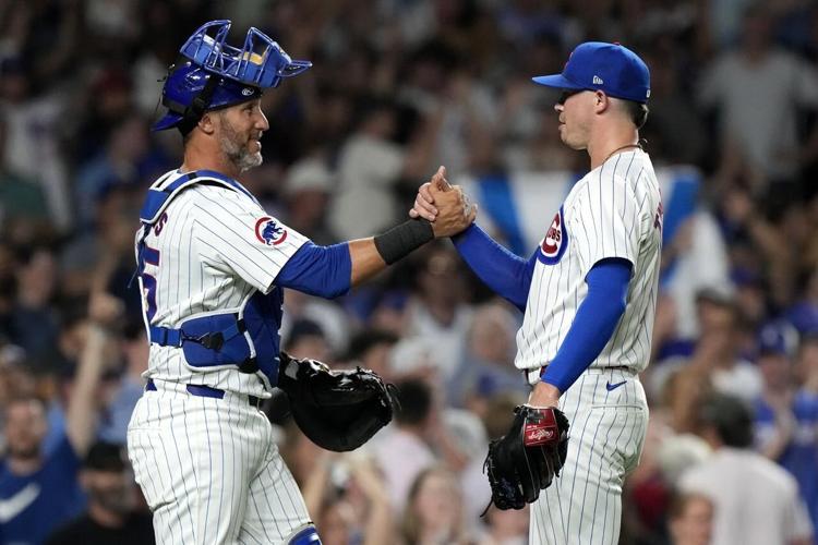 Cubs score 3 runs in 8th, top Giants 5-2