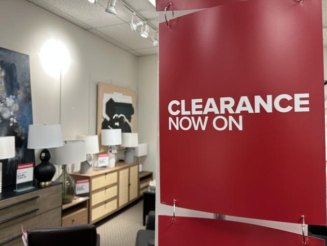 Hudson’s Bay liquidation sales to begin Tuesday in Hamilton