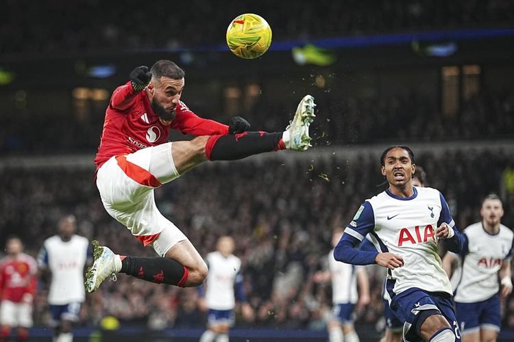 Son scores direct from a corner as Tottenham beats Man United 4-3 in ...