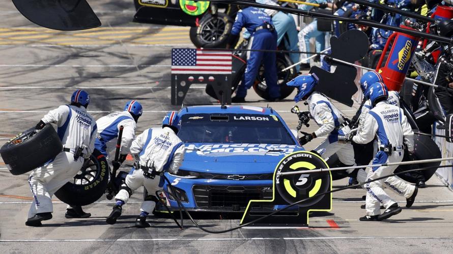 Kyle Larson wins again at Kansas, dominating for his 3rd NASCAR Cup ...