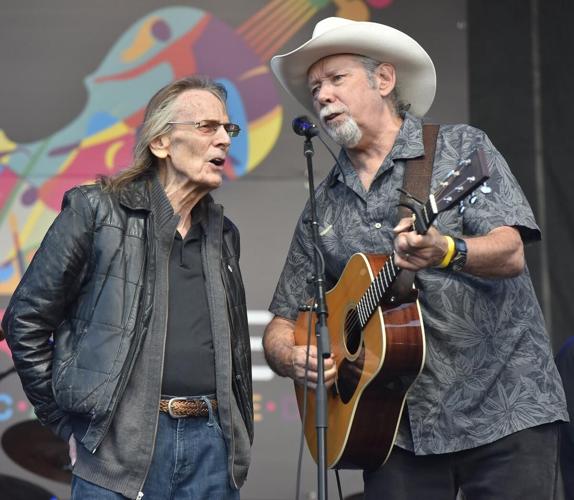 Gordon Lightfoot, Hamilton: two hard graces, making great music