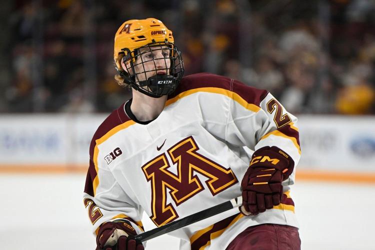 Moore and Rinzel each make their NHL debut with the Blackhawks