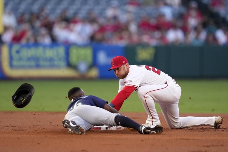 Robles, Rodríguez propel Mariners to 9-5 victory over Angels, spoiling ...