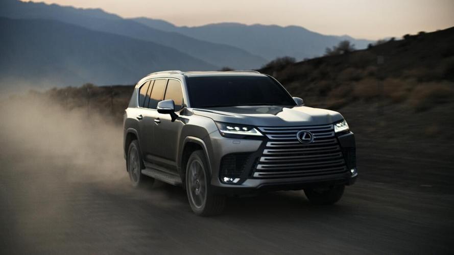 News Roundup: New Lexus LX, Forte refreshed, pink Jeeps and more