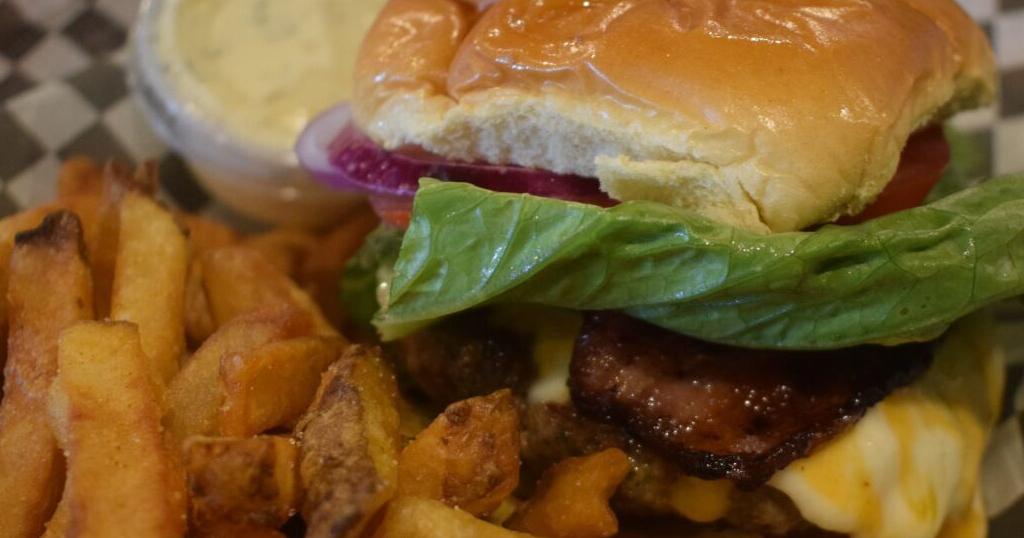 Crooksy's unites old and new on Hamilton Beach Strip