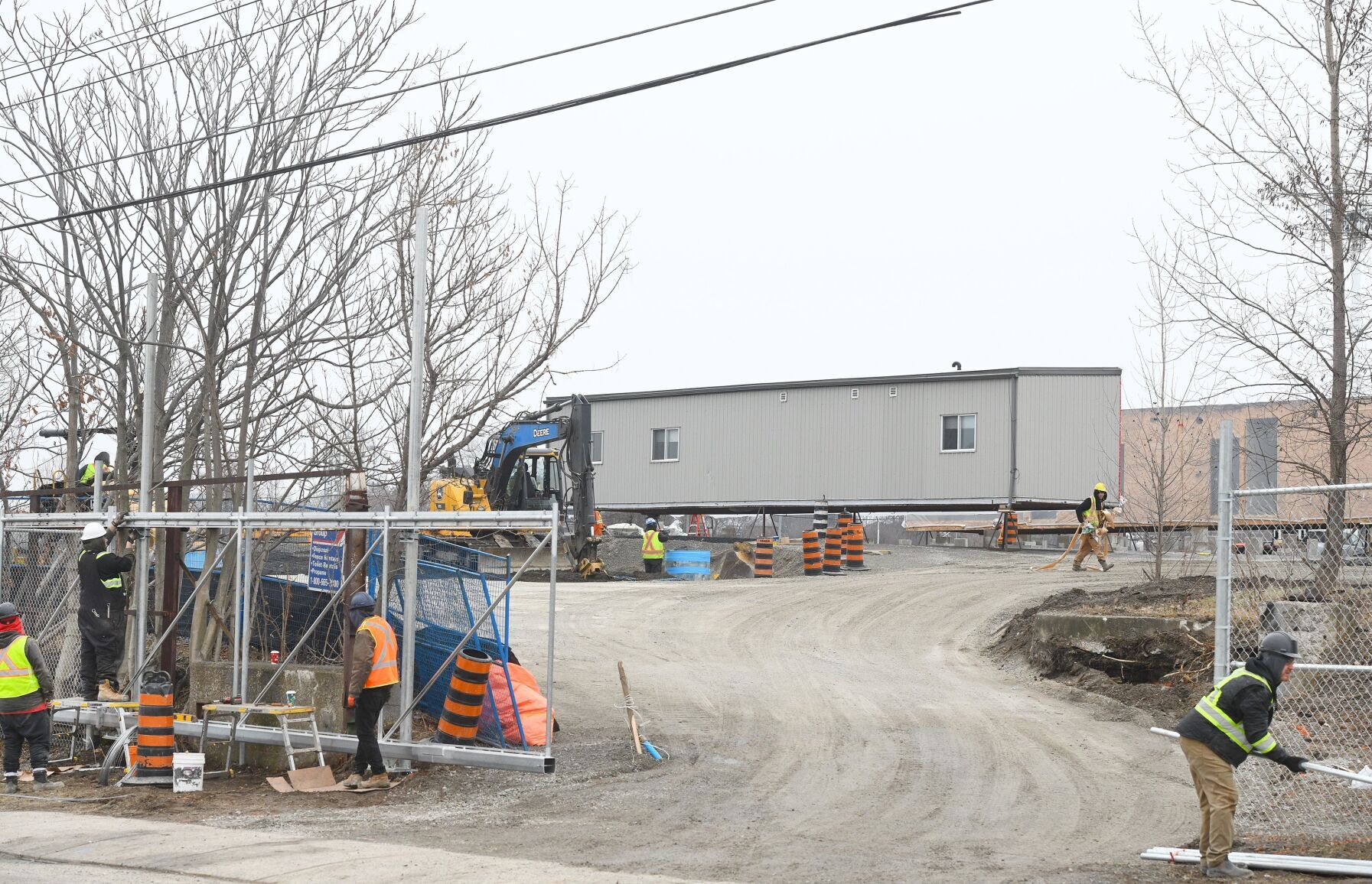 ‘Unexpected delays’ push opening of temporary shelters