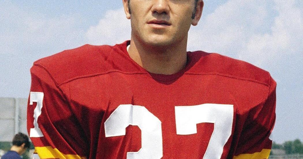 Former All-Pro cornerback Pat Fischer dies at age 84