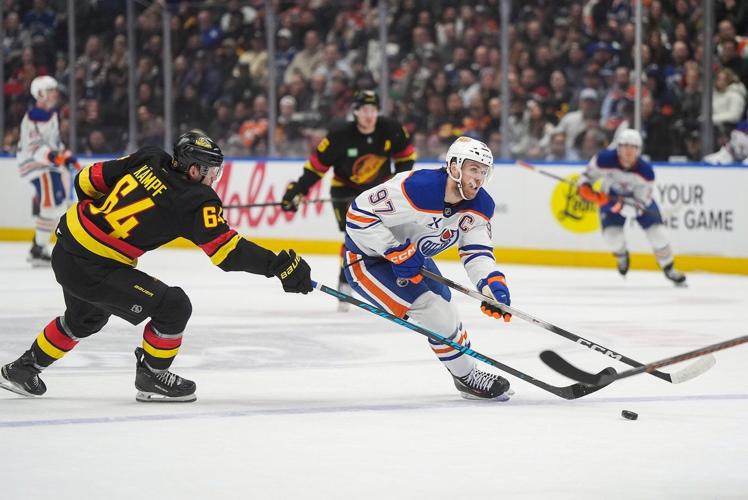 Jarry shines, Edmonton Oilers thump struggling Vancouver Canucks 6-0