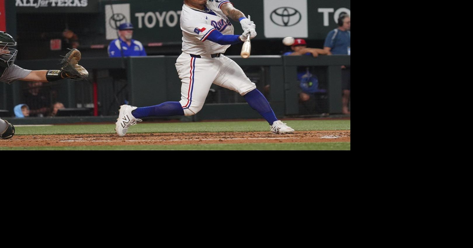 Freeman and Helman get big-league 1sts on back-to-back pitches for ...