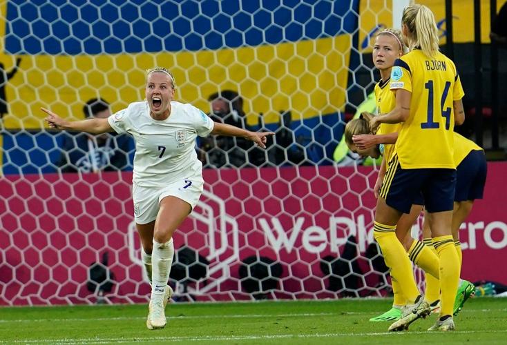 Beth Mead says it was a 'no-brainer' to sign with Manchester City