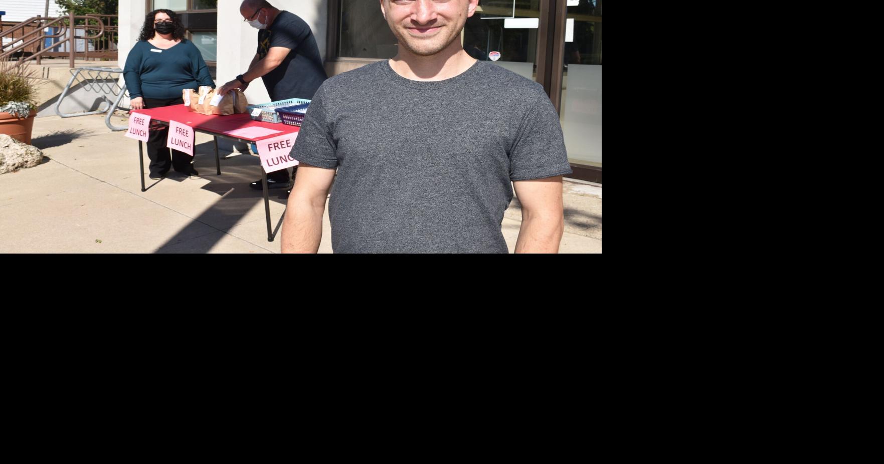 Barton Stone Mount Hope United Church offering free lunches outside ...