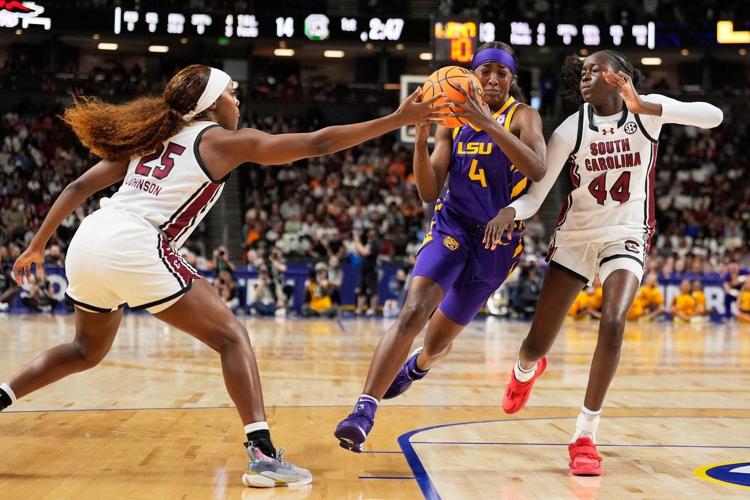 Raven Johnson's 22 points lift No. 3 South Carolina past No. 6 LSU 83 ...
