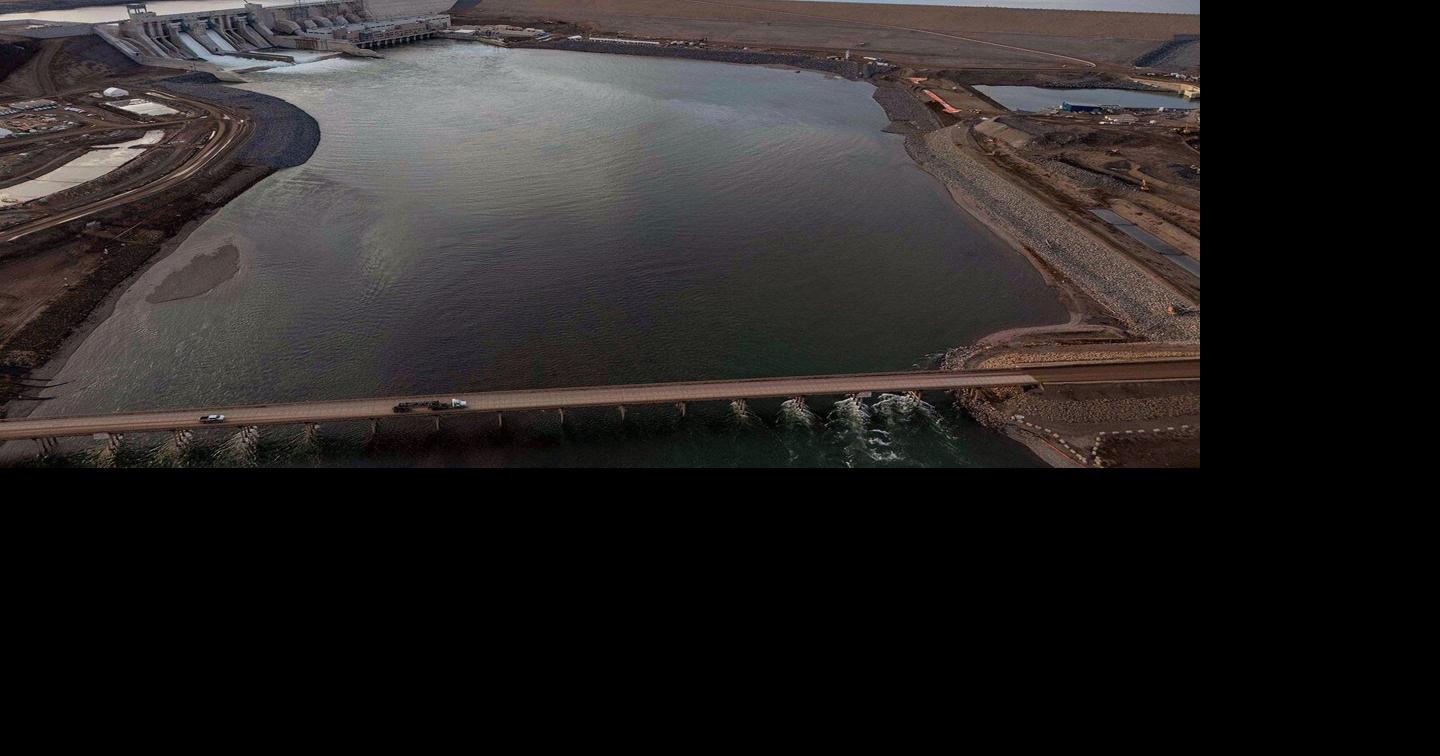 BC Hydro says Site C dam near Fort St. John now fully operational