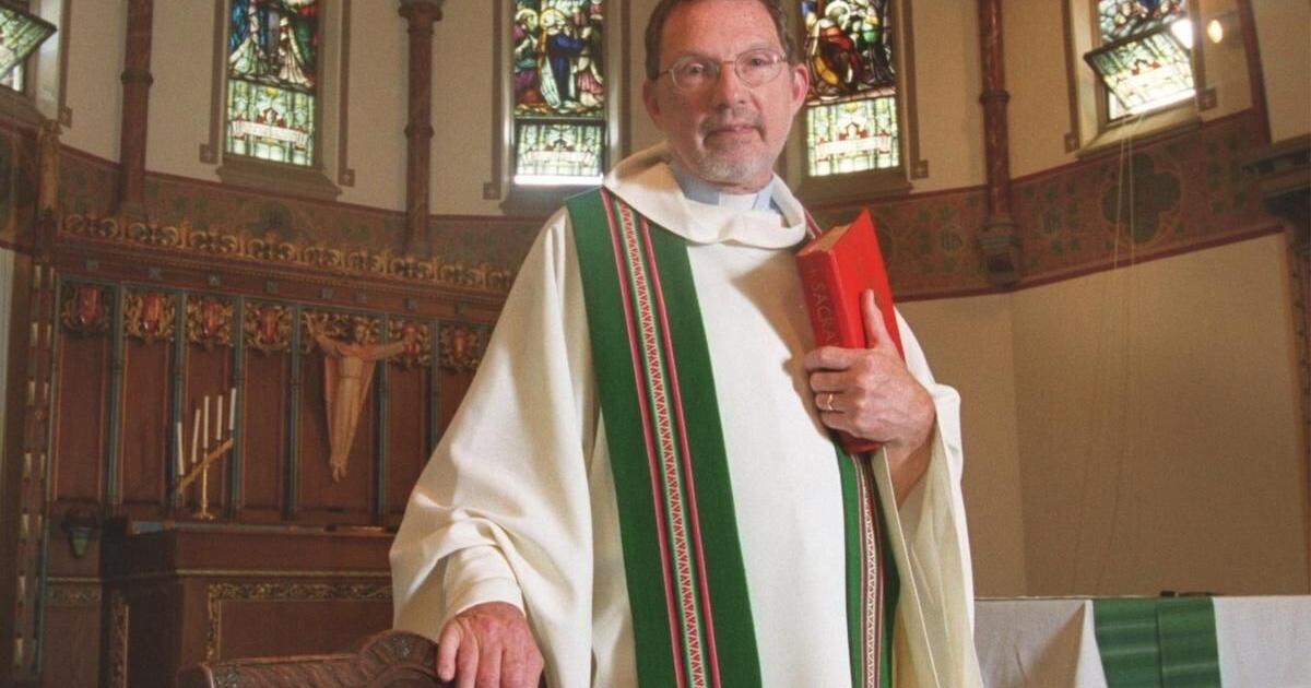 Obit: Father Jim Valk filled St. Joe’s ‘to the brim’