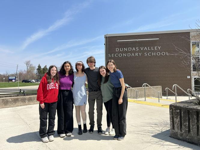 ‘We can be the change’: Students stage auction for charity