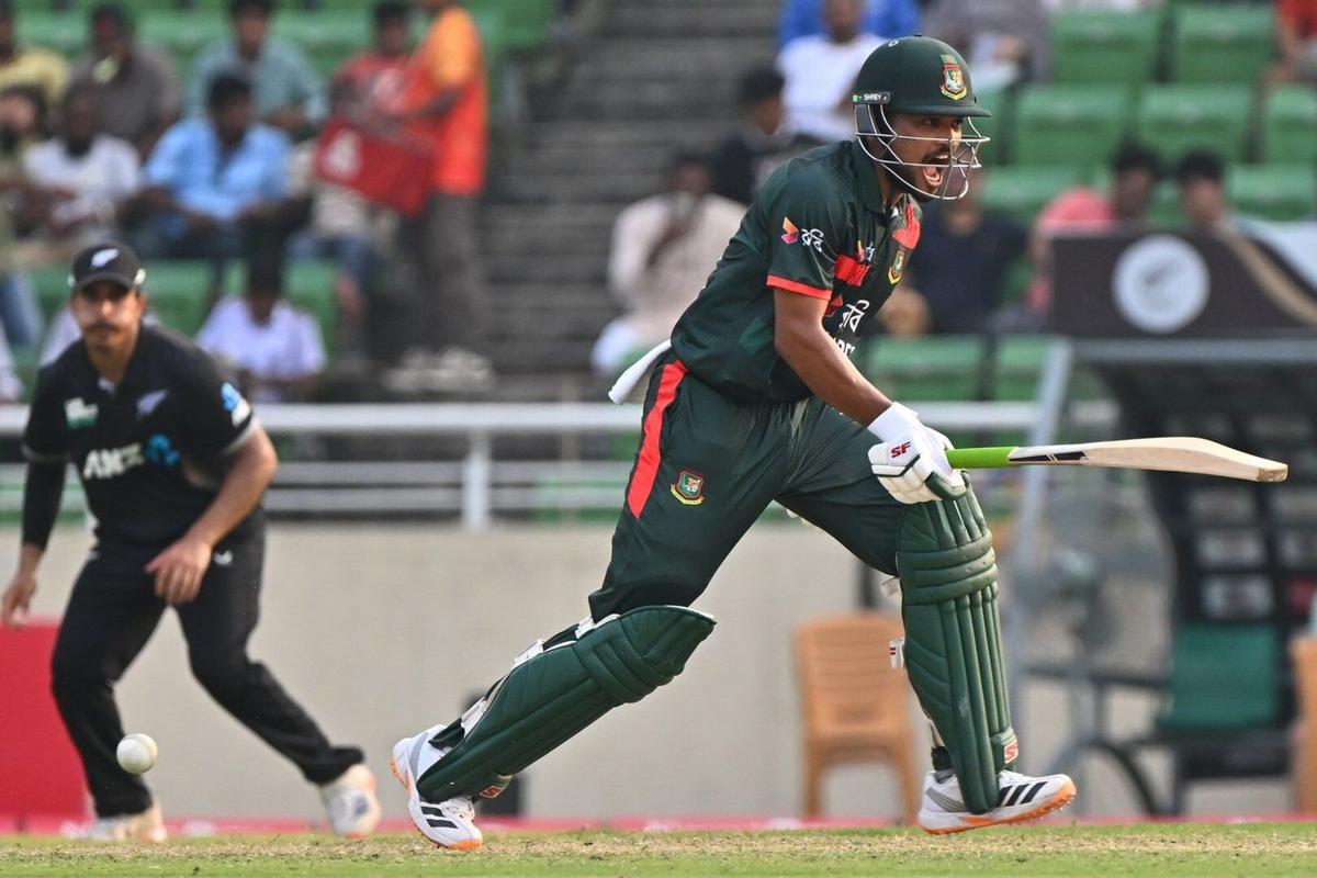 Bangladesh set Pakistan 268 to win after Shanto hits 87