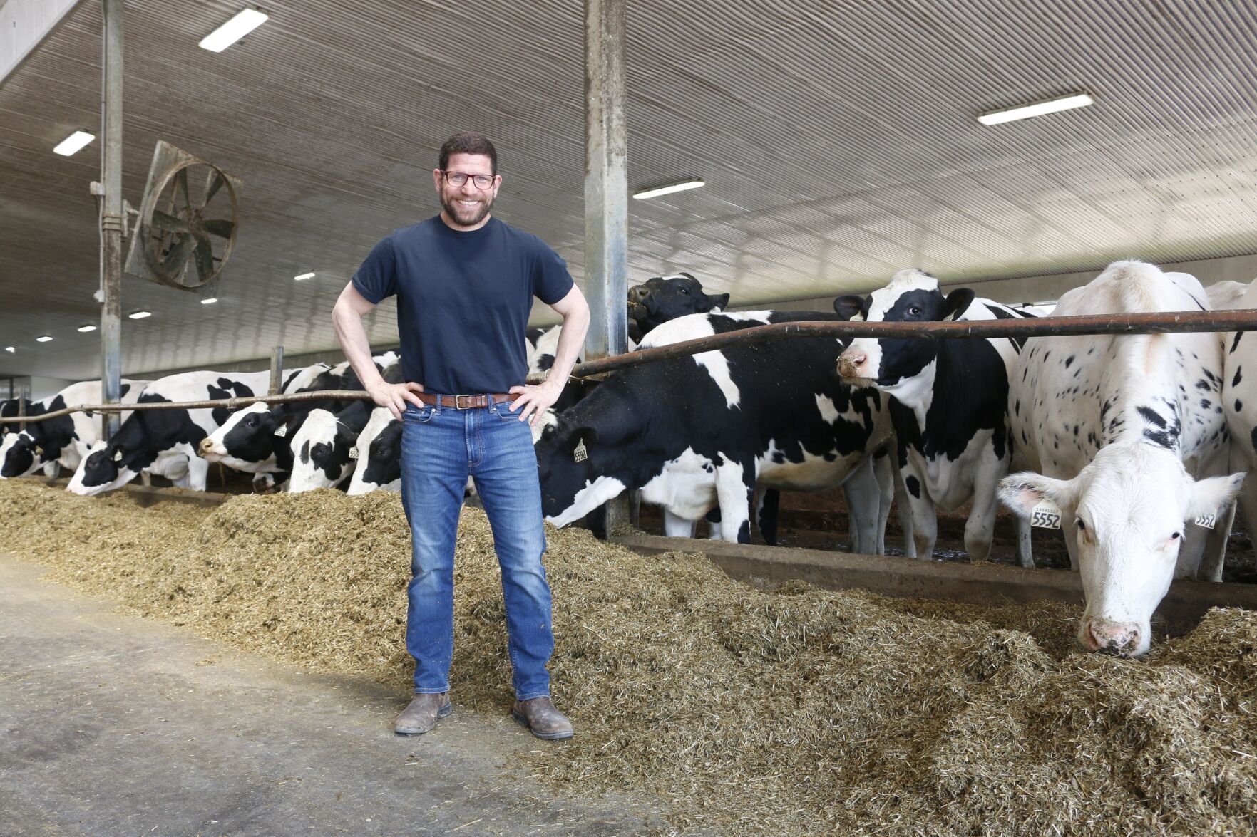 Summit Station Dairy gives city dwellers taste of farm life
