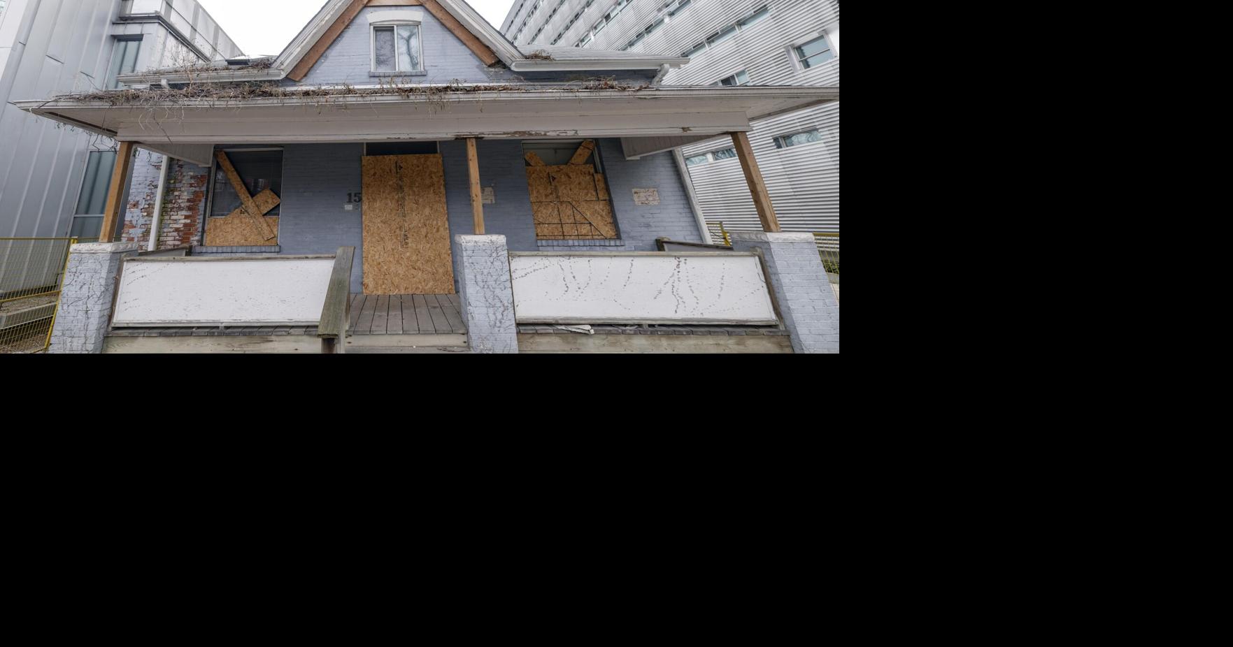 Is Toronto heritage house victim of ‘demolition by neglect’?
