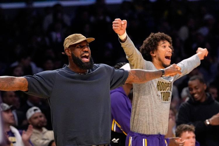 LeBron James returns to practice with Lakers but hasn't decided whether ...