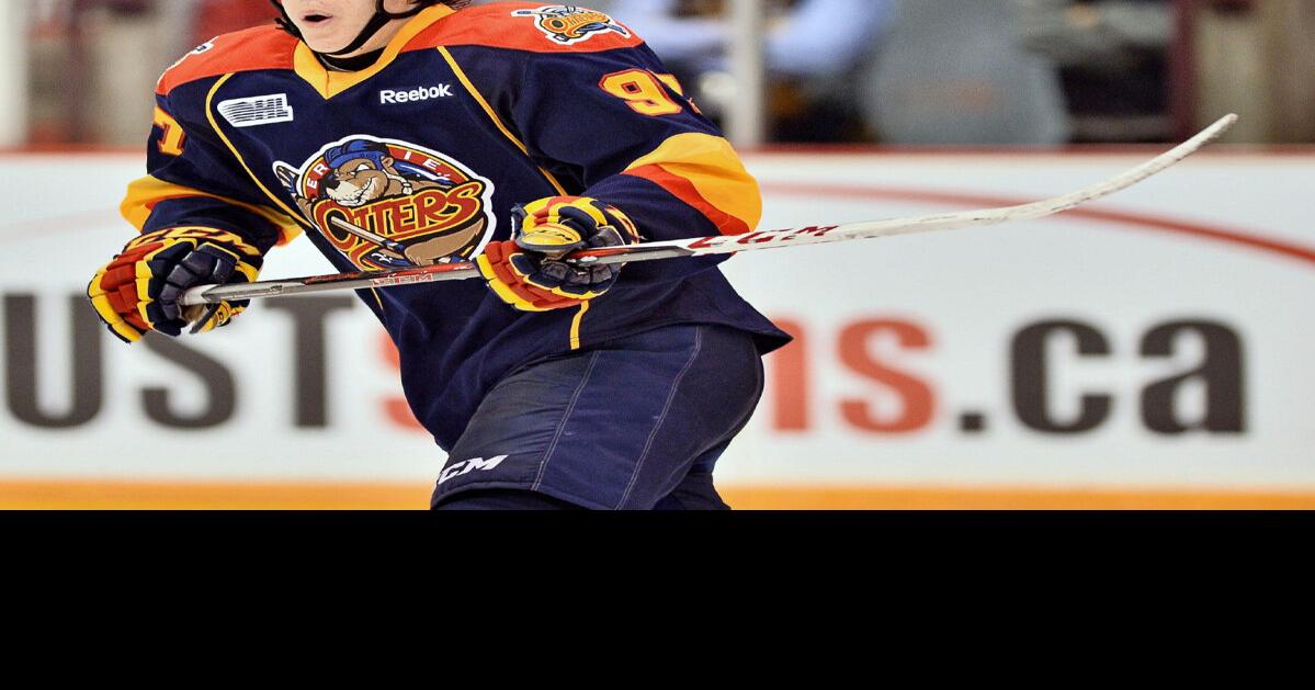 OHL star Connor McDavid injures hand in fight