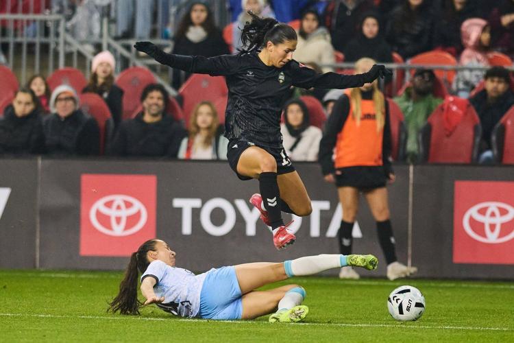 Veteran Victoria Pickett signs with AFC Toronto, making move permanent ...