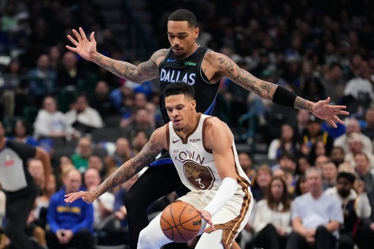 Mavs beat Warriors 123-115 on night Stephen Curry becomes first with ...