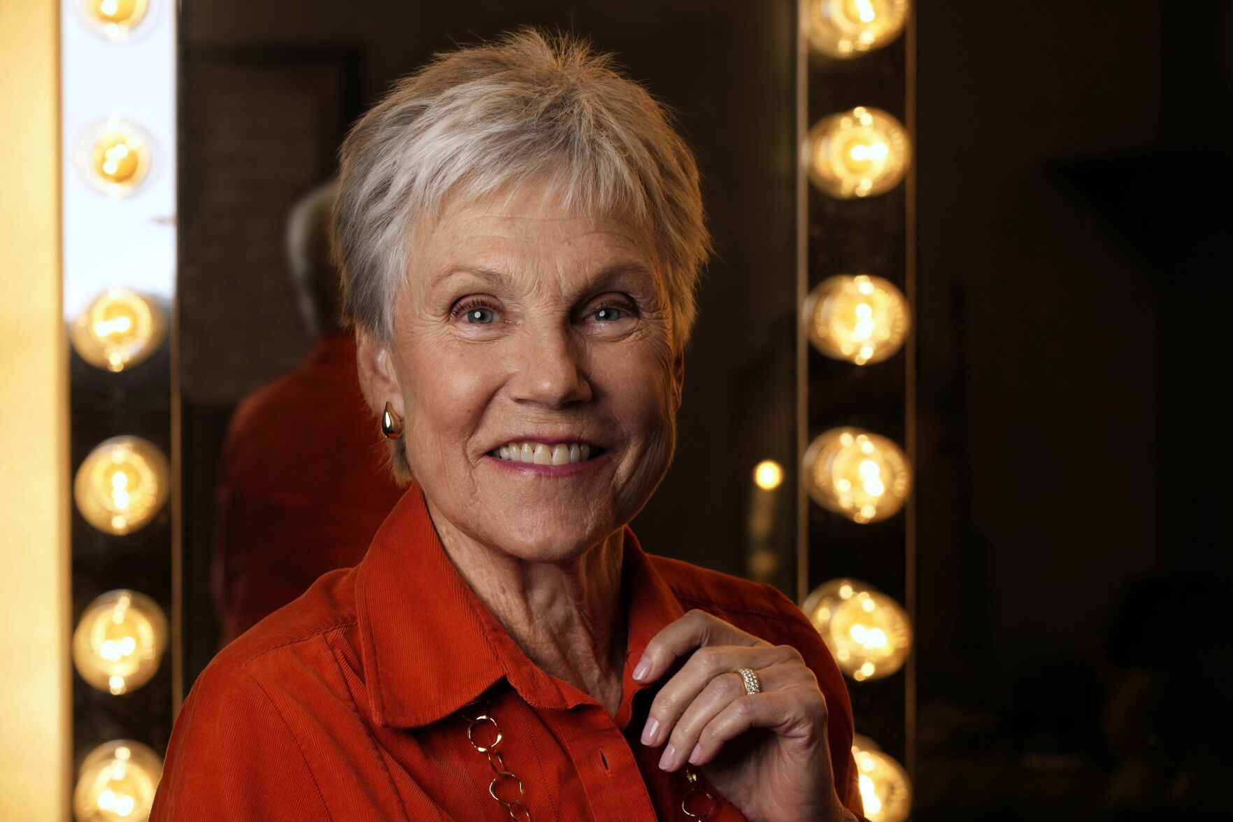 Fake Anne Murray songs believed to be AI appear on Spotify