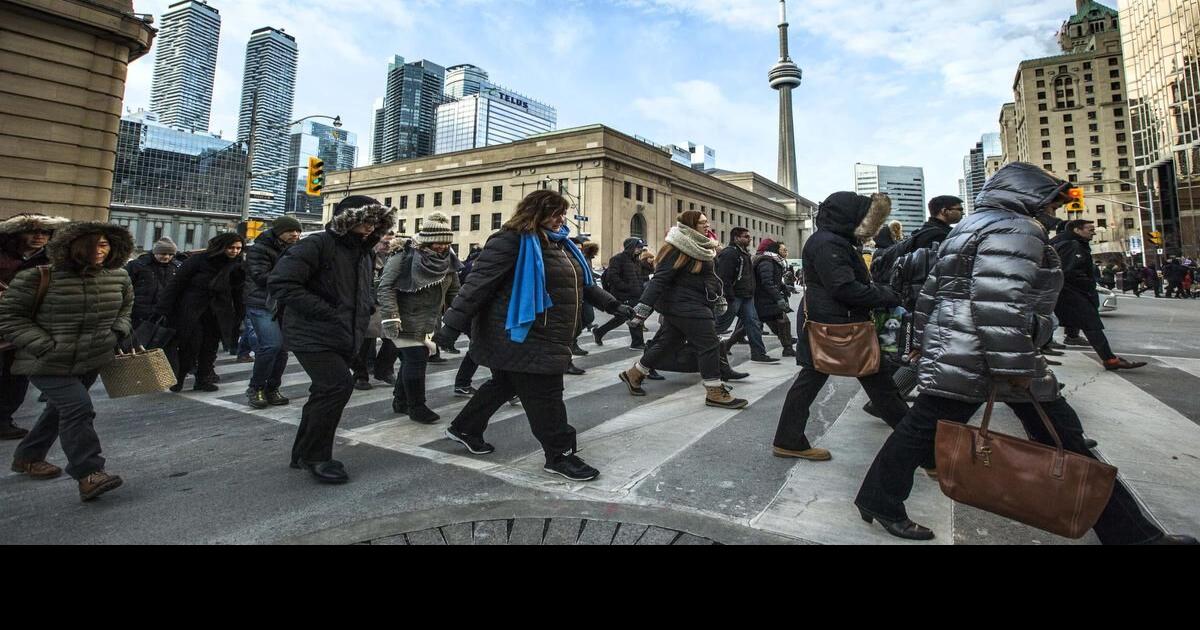 Flurries, strong winds expected in Toronto this weekend as frigid ...